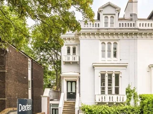 West Road, London, SW4 7DW, United Kingdom | 2 bed apartment for rent #168143831 | Rentberry