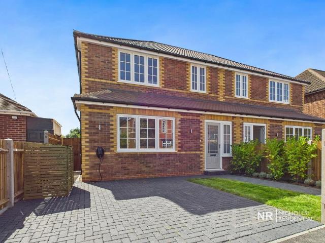West Road, Malden Rushett, Surrey. KT9 3 bed semi detached house to rent £2,950 pcm £681 pw