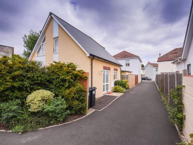 West Road, Southbourne BH5, 2 bed bungalow to rent, £1,450 pcm | PrimeLocation