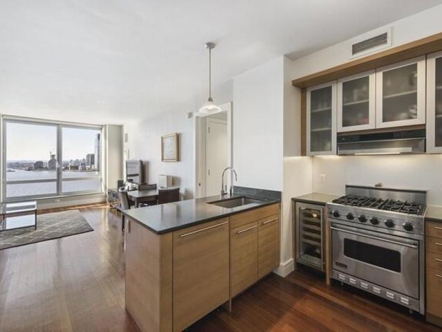 West St Apt G, New York, Condo For Sale