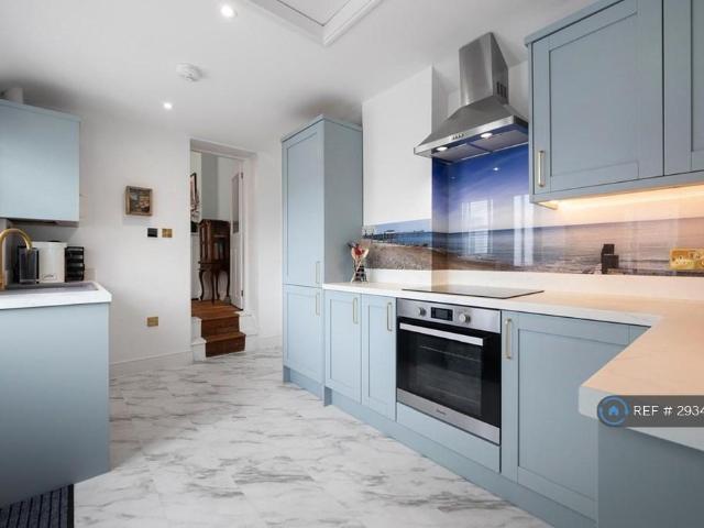 West St, Bognor Regis Po21 1Xb, PO21 2 bed maisonette to rent £1,700 pcm £392 pw