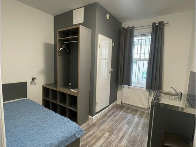 West St, Brighton BN1, Room to rent, £750 pcm | PrimeLocation