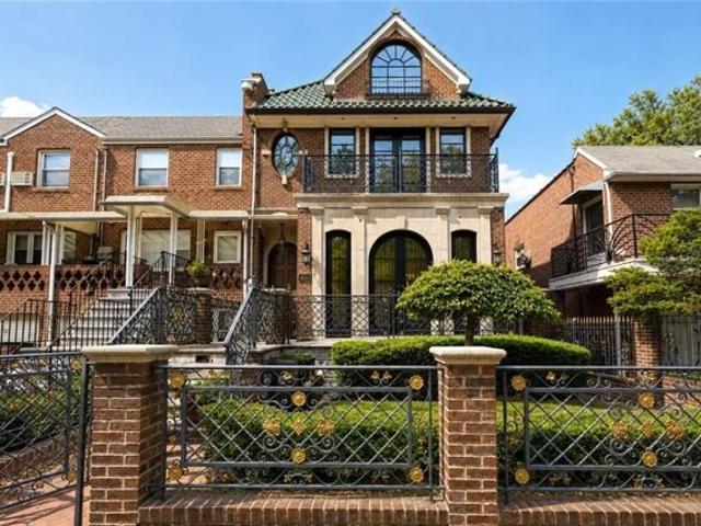 West St, Brooklyn, Home For Sale