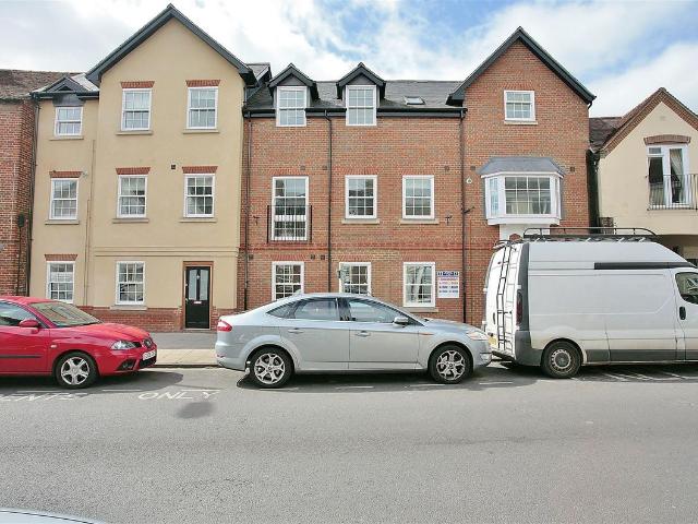 West St Helen Street, Abingdon OX14, 1 bed flat to rent, £1,100 pcm | PrimeLocation