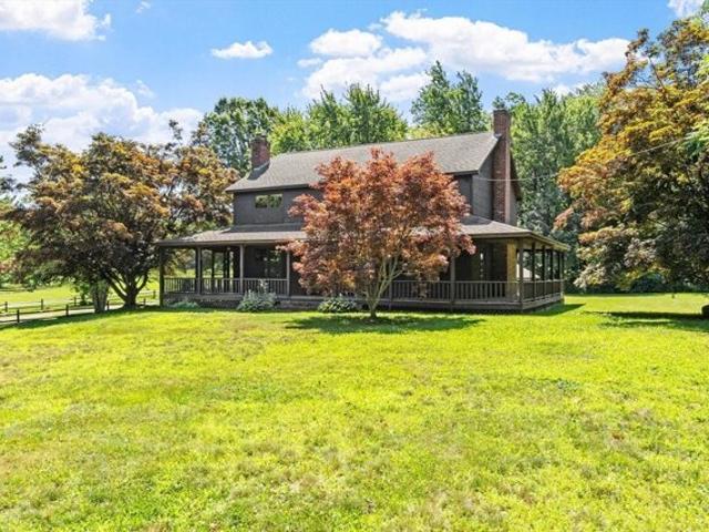 West St, Lunenburg, Home For Sale
