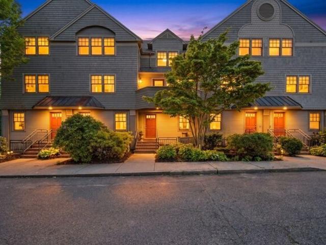 West St Unit,beverly, Condo For Sale