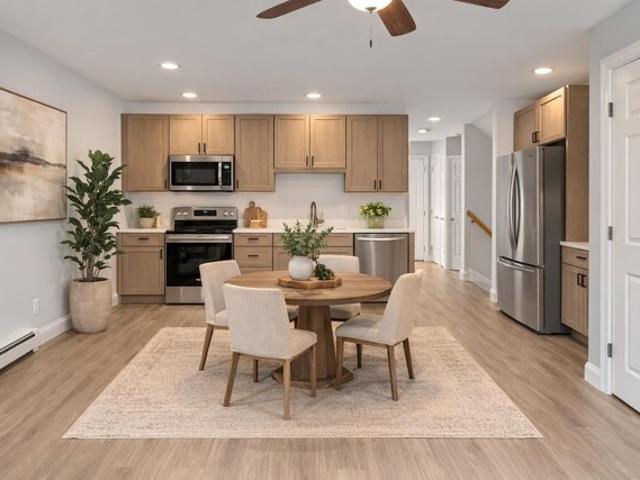 West St Unit,essex Junction, Home For Sale