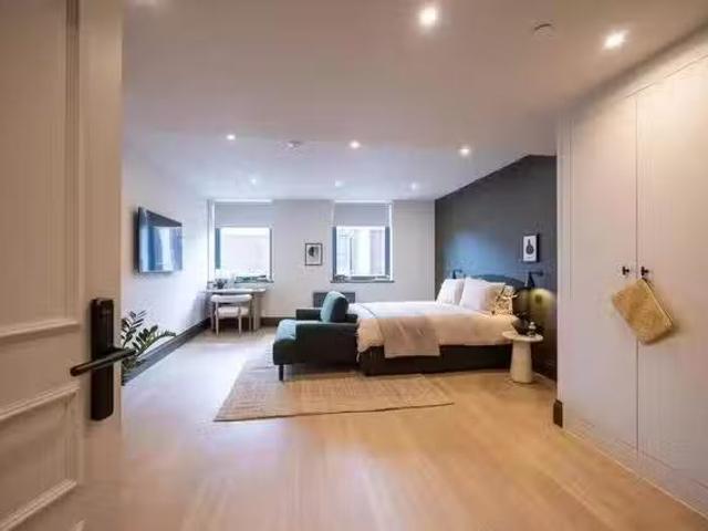 West Street 30026# Studio