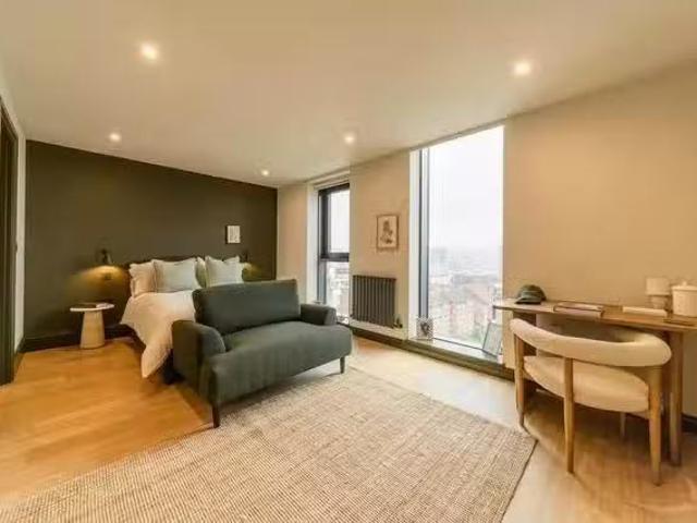 West Street 30271# Studio