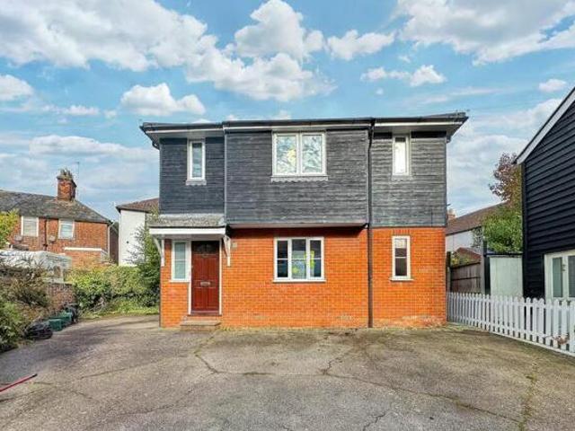 West Street, Wivenhoe, 2 Bedroom Maisonette
