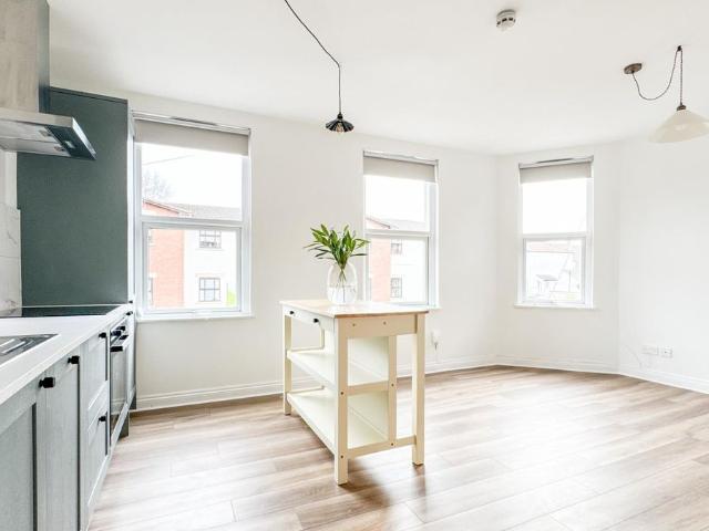 West Street, Bedminster, Bristol BS3, 2 bed flat to rent, £1,450 pcm | PrimeLocation