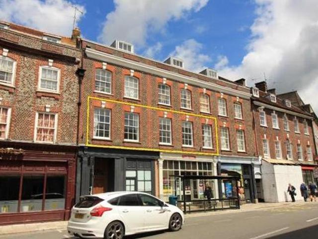 West Street, Blandford Forum, 2 Bedroom Flat