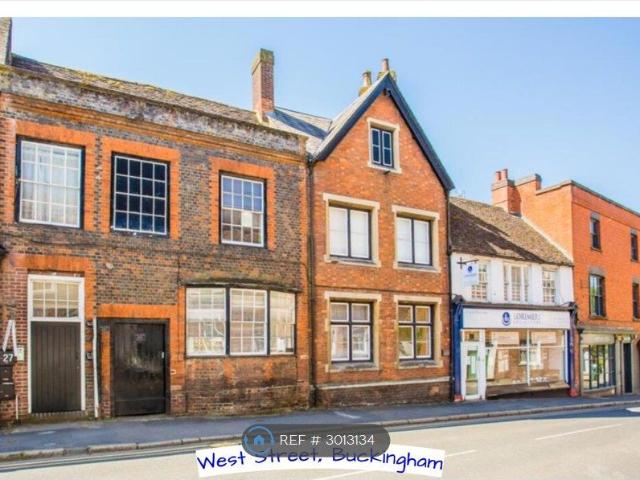 West Street, Buckingham MK18, Studio to rent, £695 pcm | PrimeLocation