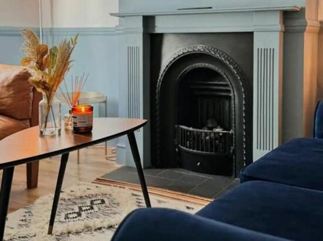 West Street, Croydon, 2 Bedroom Terraced