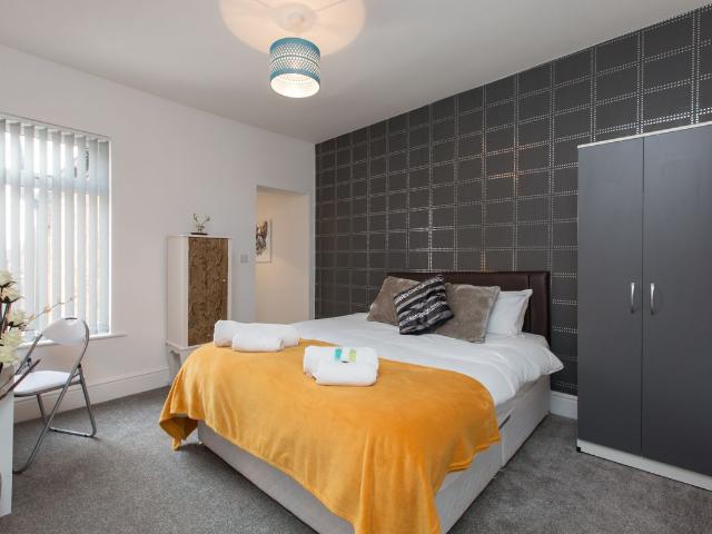 West Street, Crewe CW1, Room to rent, £675 pcm | PrimeLocation