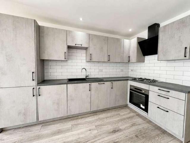 West Street, Dunstable, LU6