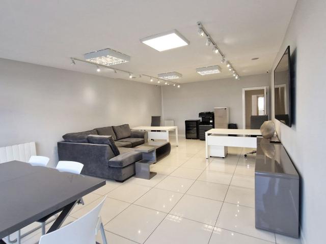 West Street, Fareham PO16, Property to rent, £1,600 pcm | PrimeLocation