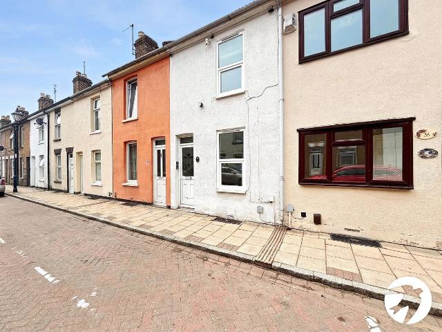 West Street, Gillingham, Kent ME7, 3 bed terraced house to rent, £1,350 pcm | PrimeLocation