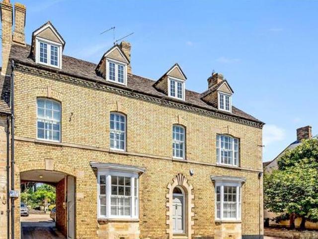 West Street, Oundle, 6 Bedroom House