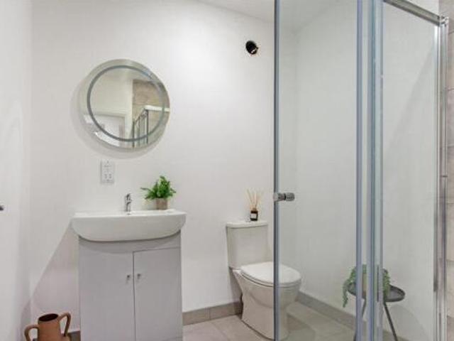 West Street, Reigate, 1 Bedroom Apartment