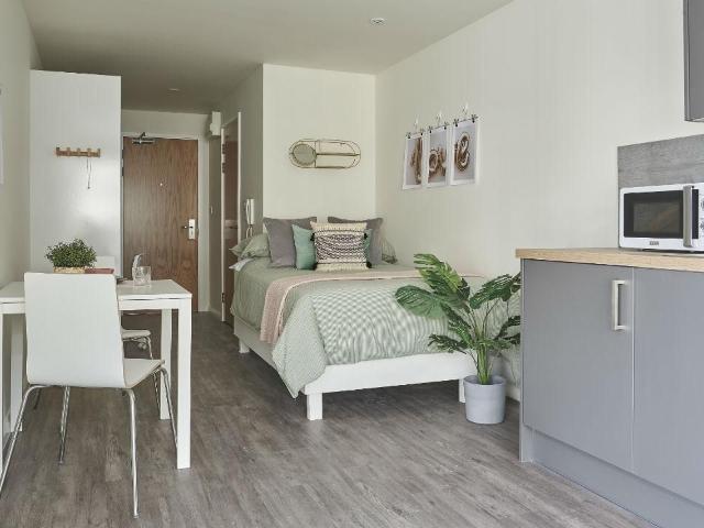 West Street, Southampton, Southampton SO14, Room to rent, £1,148 pppm | PrimeLocation