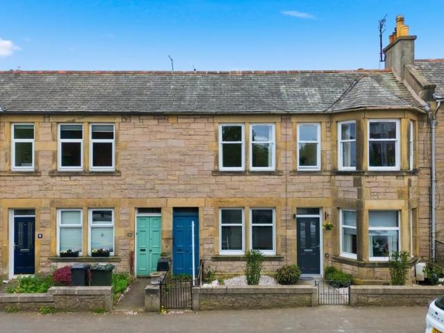 West Savile Terrace, Blackford. 2 bed flat to rent £1,800 pcm £415 pw