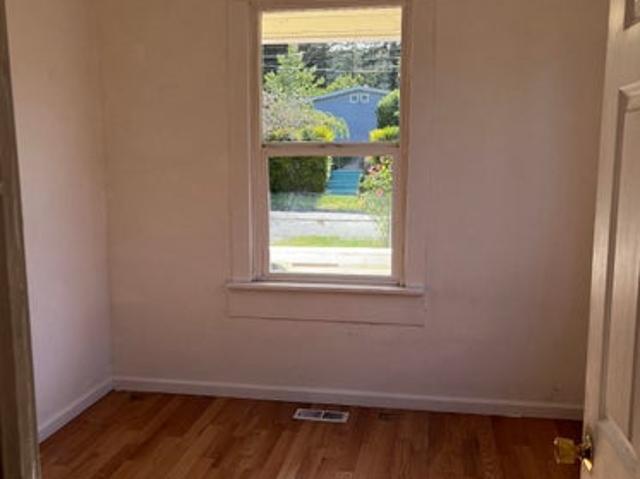 West seattle room for rent