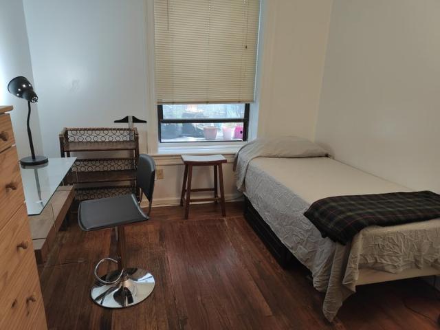 West Side & Columbia NO Fee Apartment Share