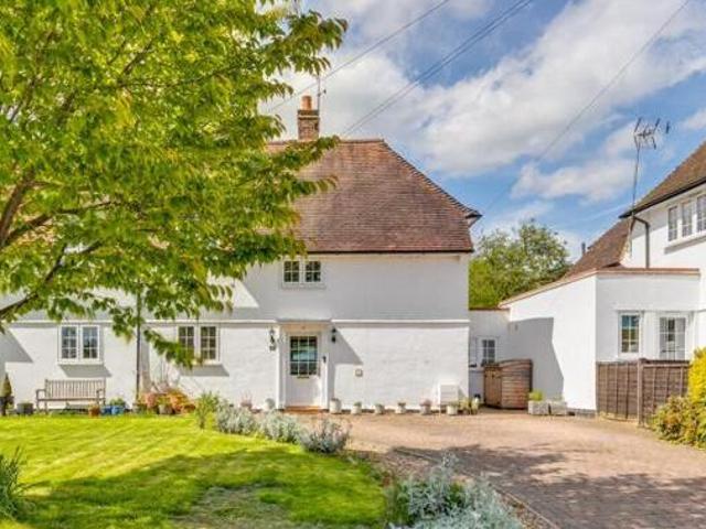 West Side, Dellcott Close, Welwyn Garden City, 4 Bedroom Semi detached