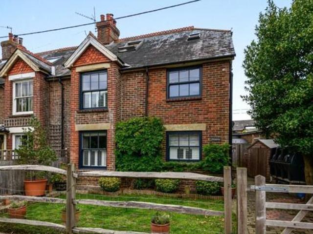 West Terrace, Herstmonceux, 4 Bedroom End