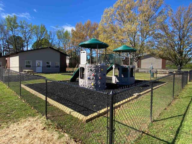 West Towne Apartments 2 Bedroom Apartment for Rent at 2103 W Beebe Capps Expy, Searcy, AR 72143