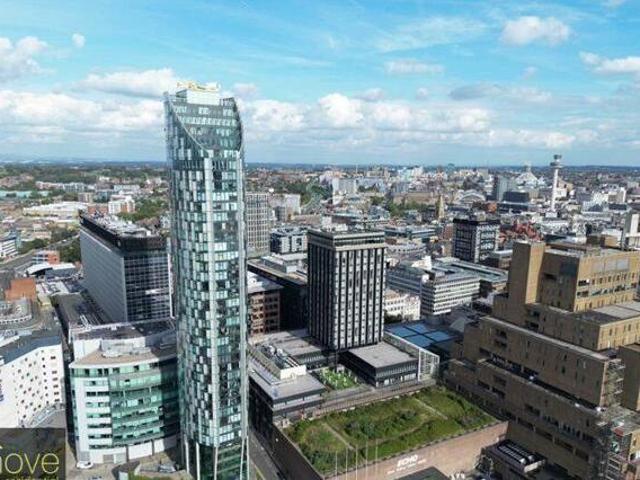 West Tower, Liverpool, 3 Bedroom Flat