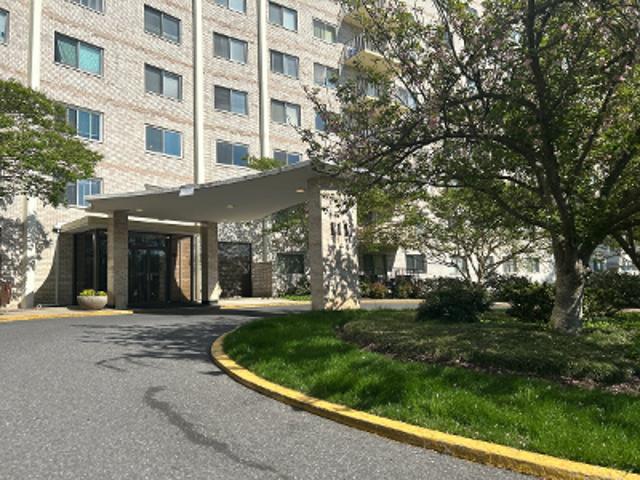West University Boulevard, Unit 1004 A