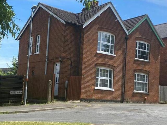 West View, Daventry, 3 Bedroom Semi detached
