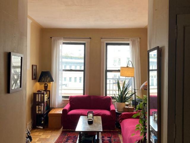 West Village Ideal for Commuter