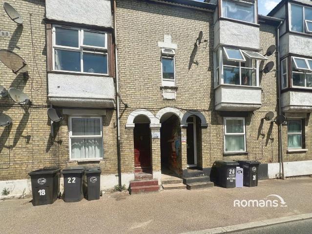 West Wycombe Road, High Wycombe, Buckinghamshire HP11, 1 bed flat to rent, £1,100 pcm | PrimeLocation