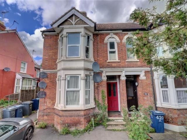 West Wycombe Road, High Wycombe HP12, 1 bed terraced house to rent, £1,095 pcm | PrimeLocation