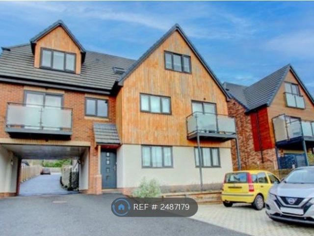 West Wycombe Road, High Wycombe HP12, 1 bed flat to rent, £1,700 pcm | PrimeLocation