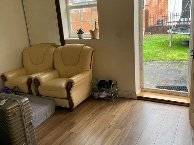 West Way TW5, 1 bed flat to rent, £1,250 pcm | PrimeLocation