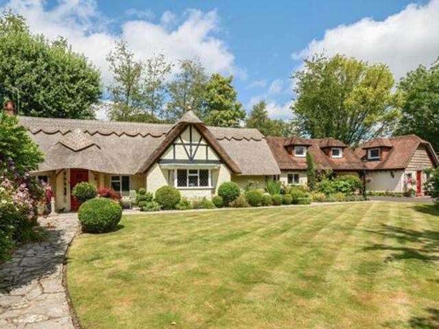 West Wellow, Buttons Lane, Romsey, 3 Bedroom Detached