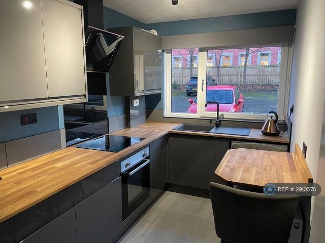 West Winnelstrae, Edinburgh, EH5 1 bed flat to rent £1,150 pcm £265 pw