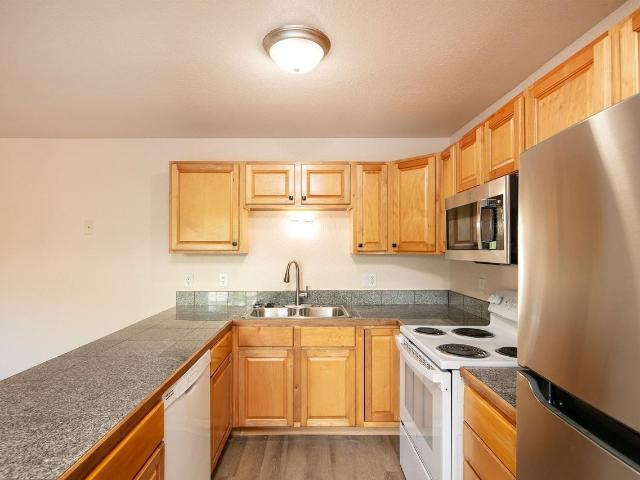 West Wing Manor 2 Bedroom Apartment for Rent at 832 W Casino Rd, Everett, WA 98204 Westmont