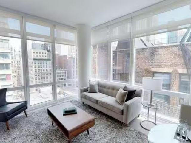 West 33rd Street