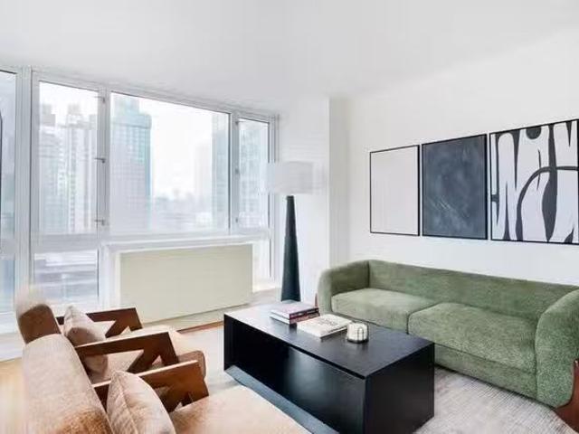 West 43th Street