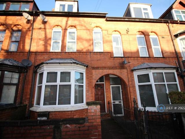 Westcotes Drive, Leicester, LE3 6 bed terraced house to rent £2,470 pcm £570 pw