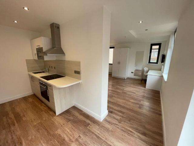 Westcotes Drive, Leicester LE3, Studio to rent, £867 pppm | PrimeLocation