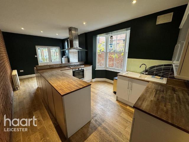 Westcotes Drive, LEICESTER 5 bed terraced house to rent £1,495 pcm £345 pw