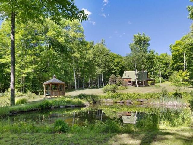 Westcott Rd, Duxbury, Home For Sale