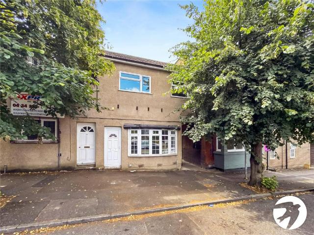Westcourt Street, Gillingham, Kent, ME7 1 bed flat to rent £1,000 pcm £231 pw