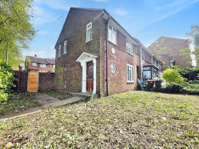 Westcourt Street, Gillingham ME7, 2 bed property to rent, £1,450 pcm | PrimeLocation